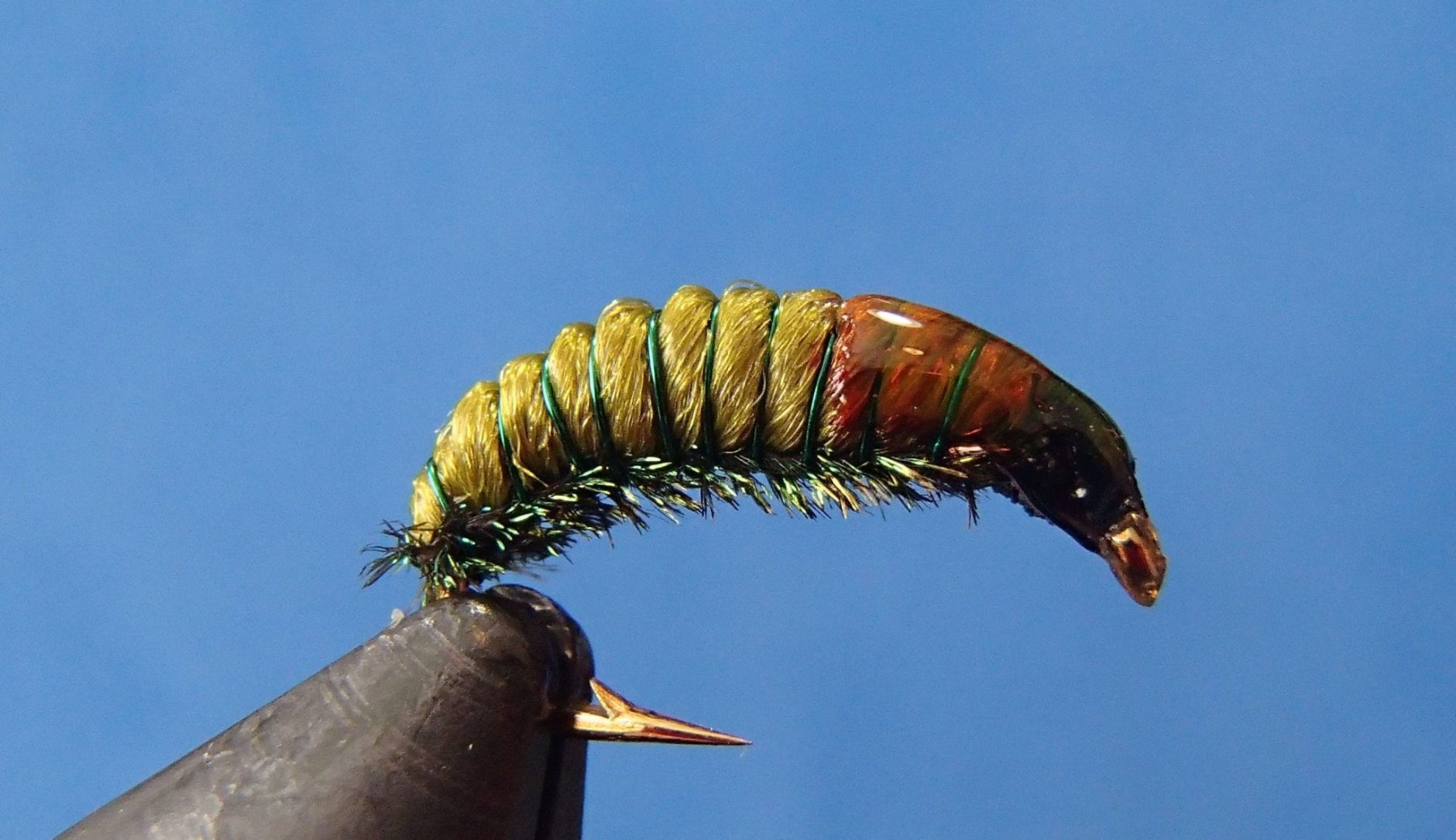[Video] Tying a Green Rock Worm | DIY Fly Fishing