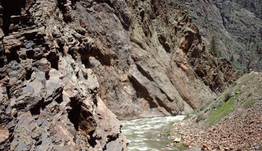 DIY Guide to Fly Fishing the Fraser River in Colorado | DIY Fly Fishing