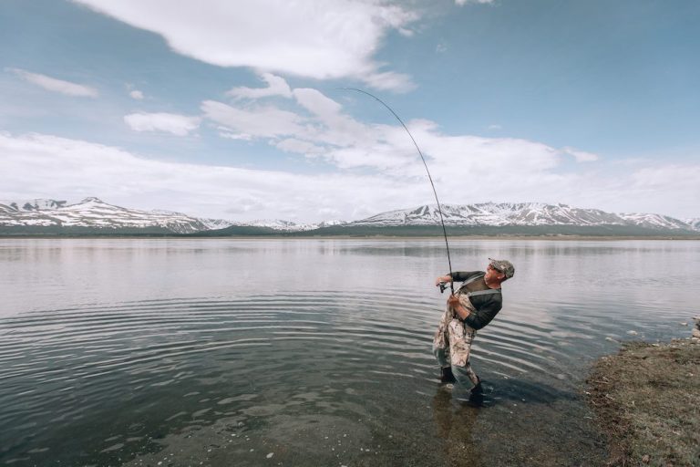Can You Fly Fish in a Lake? Expert Tips · DIY Fly Fishing